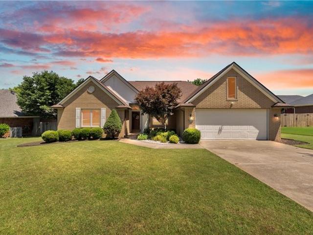 4374 W Sandingham St, Fayetteville, AR 72704