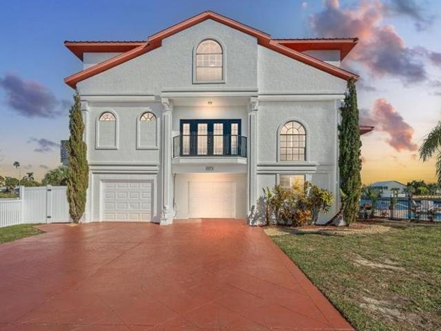 4374 8th Isle Dr, Hernando Beach, FL 34607 in Brooksville, Florida
