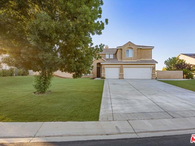 4375 W Avenue M11