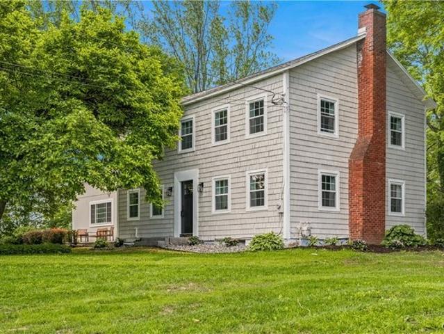 4375 Young Rd, Syracuse, NY 13215