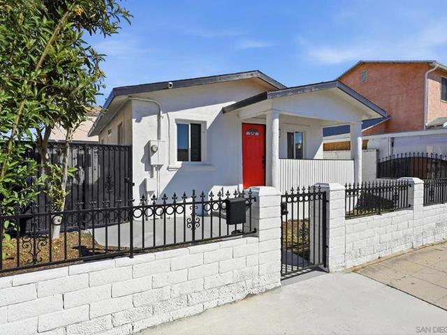 4376 Myrtle Ave