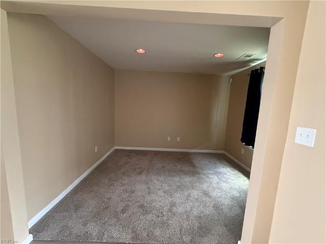 4376 Pickney LN