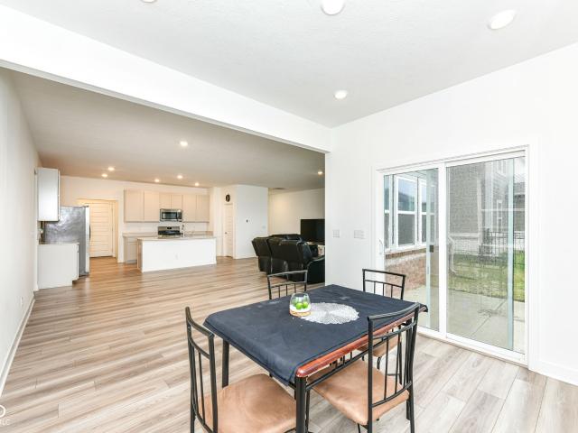 4376 Risen Star Way