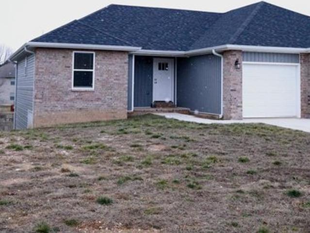 4377 N Toby Ave, Springfield, MO 65803
