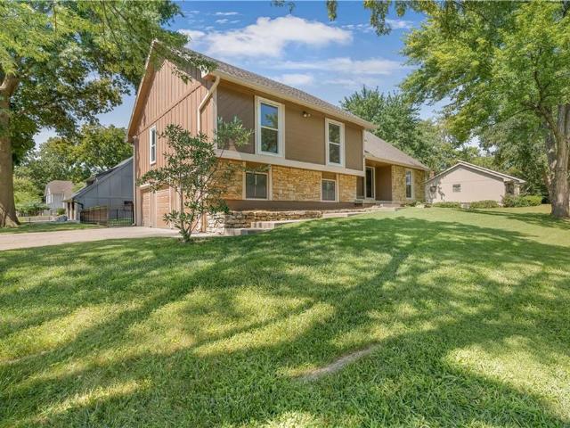 4377 sw breezy point lane
