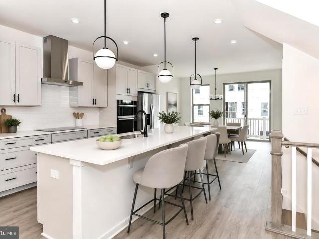 43796 Mystic Maroon Terrace