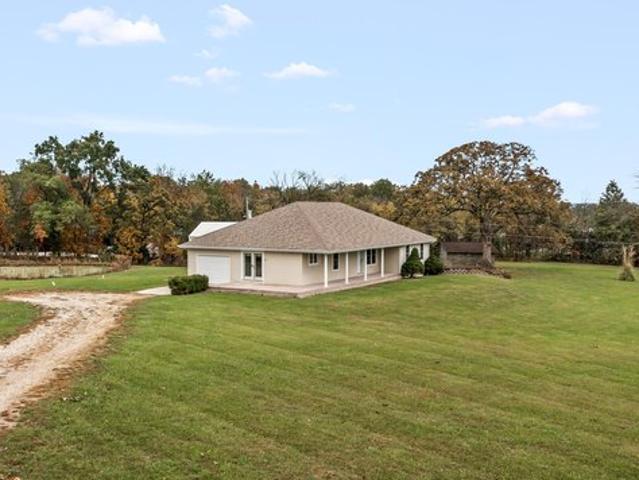 4370 State Road J, Fulton, MO 65251
