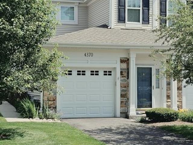 4370 Shooting Star Dr, Island Lake, IL 60042