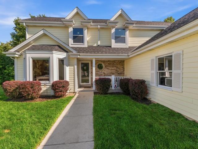 4370 W Carmel Dr, Franklin, WI 53132