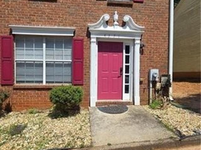 4371 Village Square Ln, Stone Mountain, GA 30083