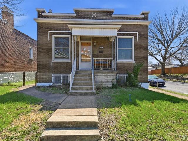 4372 Ellenwood Ave, St. Louis, MO 63116 | Compass