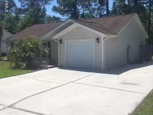 4372 Ritz Circle, Shallotte, NC 28470