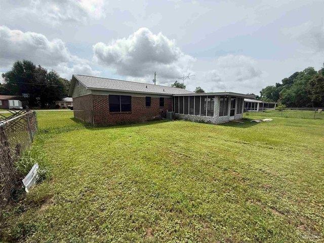 4373 Pine Villa Cir, Pace, FL 32571