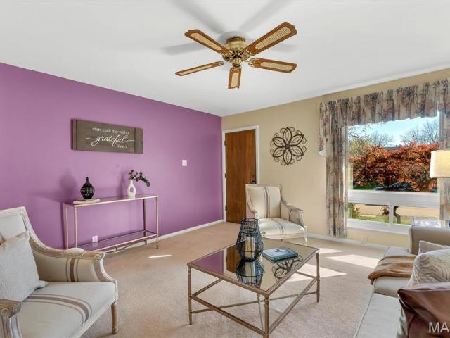 4373 Schmittwoods Ct, St. Louis, MO 63123 | Compass