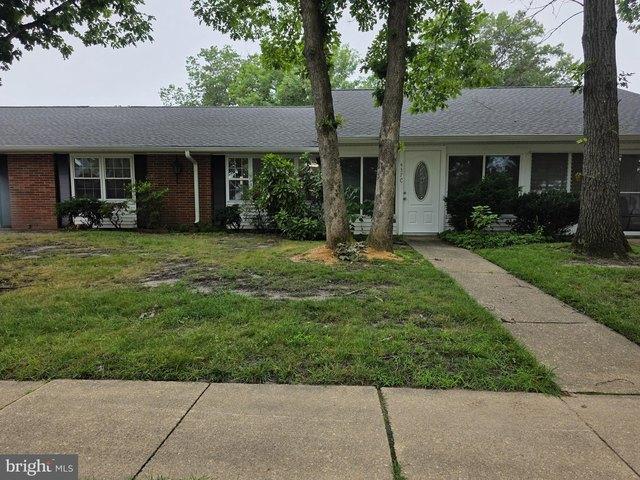 437 C Portsmouth Dr, Lakewood, NJ 08701