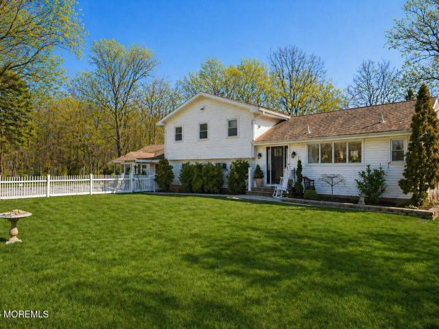 437 Adamston Road