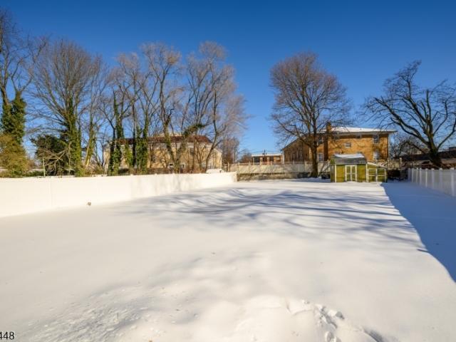 437 Bailey Ave