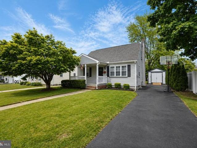 437 E 5th St, Florence, NJ 08518