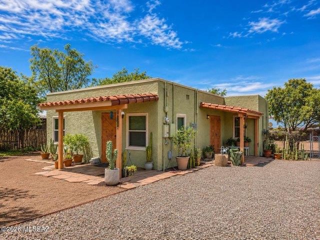 437 E Blacklidge Dr, Tucson, AZ 85705
