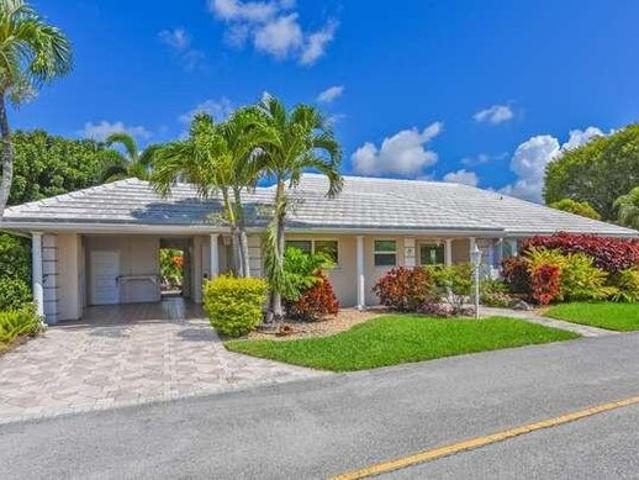 437 French Royale Cir, Atlantis, FL 33462