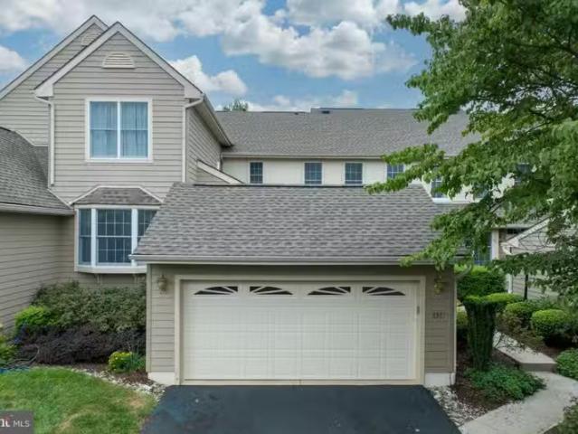 437 HOMESTEAD DR, WEST CHESTER, PA 19382 Condo/Townhome For Sa.