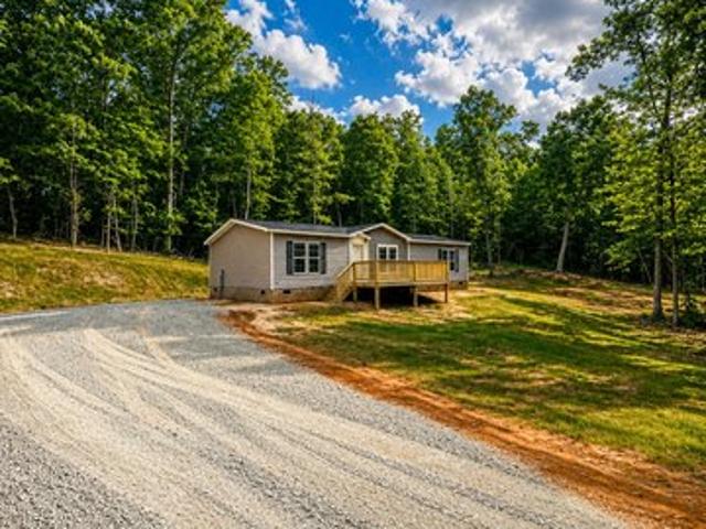 437 Hall Rd, Franklin, GA 30217