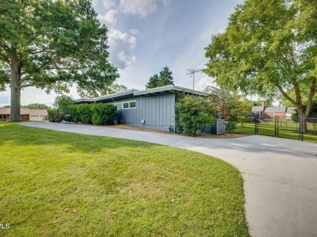 437 High Ridge Road