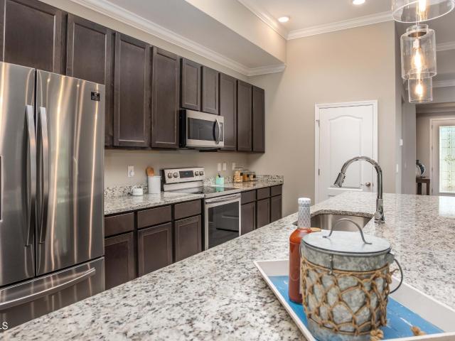 437 Ocala St, Palm Bay, FL 32908 | MLS #1075