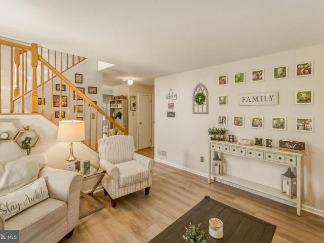 437 Longfellow Drive
