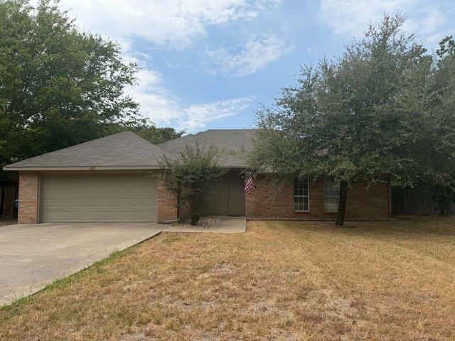 437 Legendary Ln, Gun Barrel City, TX 75156