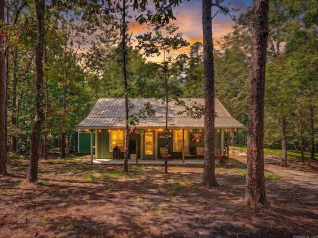 437 Massey Rd, Amity, AR 71921