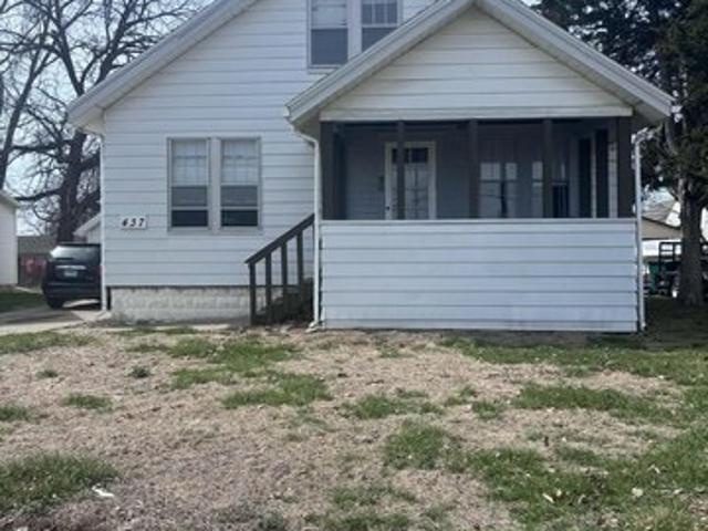437 N 30th St, Quincy, IL 62301
