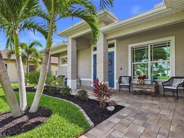 437 NW 38th Pl, Cape Coral, FL 33993