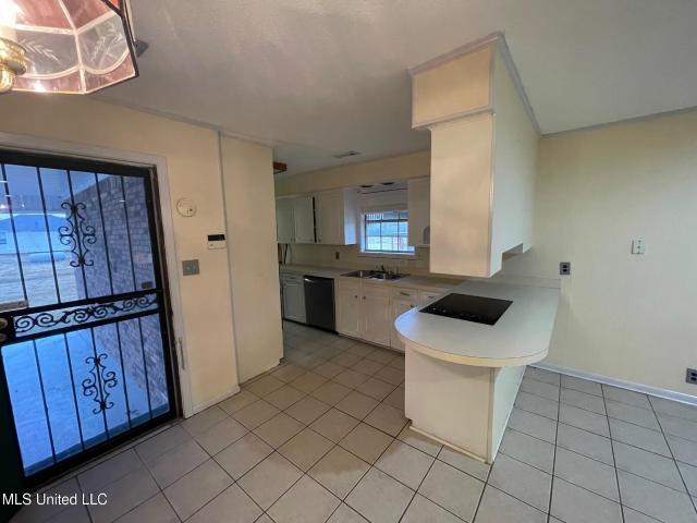 437 Sunrise Drive