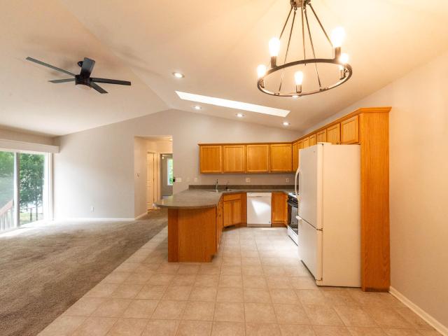 437 Swanson Ct, Unit 439
