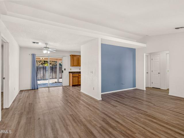 437 w azure place