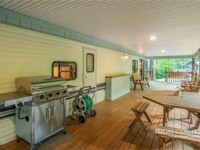 437 Windridge Rd, Newland, NC 28657