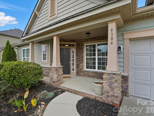 4384 Triumph Drive SW