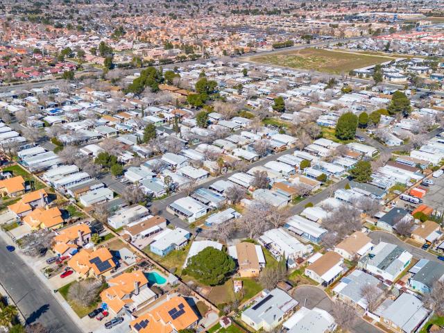 4385 th St E, Lancaster, CA 93535 | MLS #26001