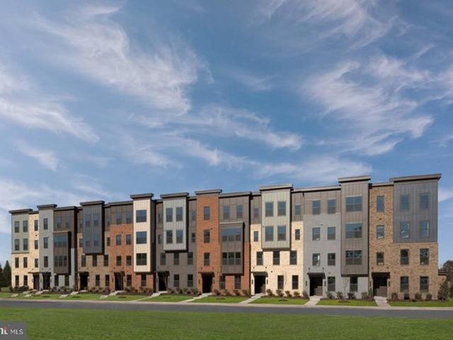 43867 Circuit Sq Unit 1042A, Ashburn, VA 20147