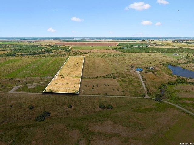 4386 County Road 132, Floresville, TX 78114