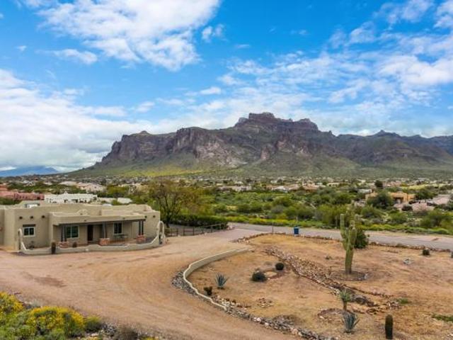 4386 E 4th Ave, Apache Junction, AZ 85119