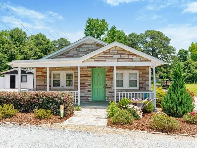 4386 S Highway 301 Unit E, Four Oaks, NC 27524