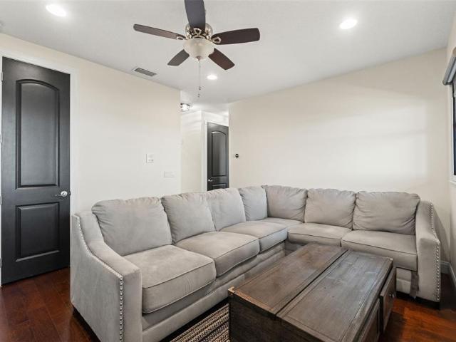 4387 Harborpointe Dr, Port Richey, FL 34668 | MLS #TB8451