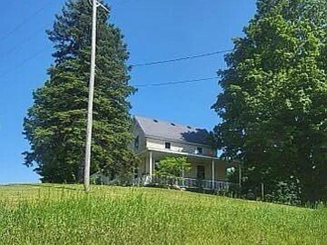 4389 9th Street