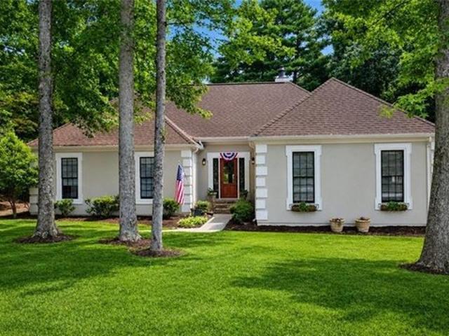 4380 Dunmore Rd NE, Marietta, GA 30068
