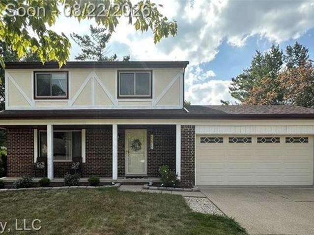 43813 Yorktown St, Canton, MI 48188