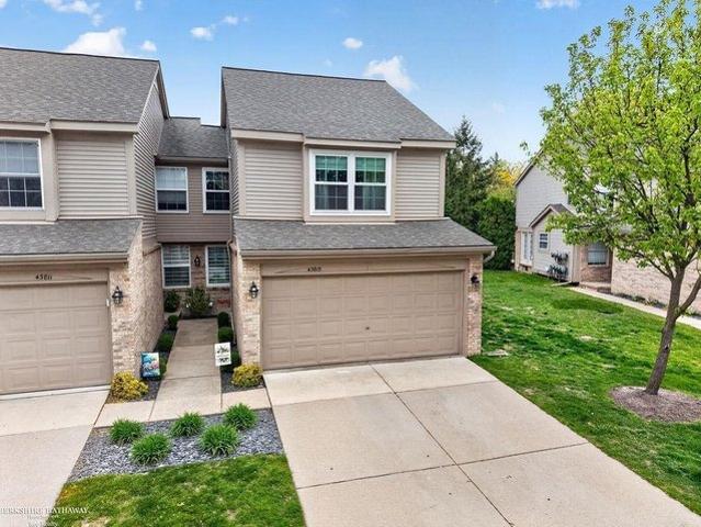 43815 Coachmaker Dr, Sterling Heights, MI 48313