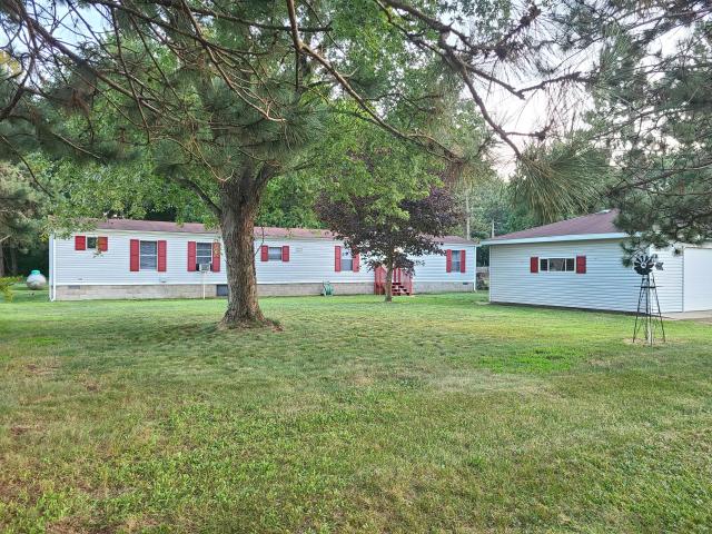 4381 Hawthorn Road