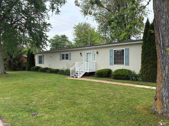 4381 Second St, Newport, MI 48166
